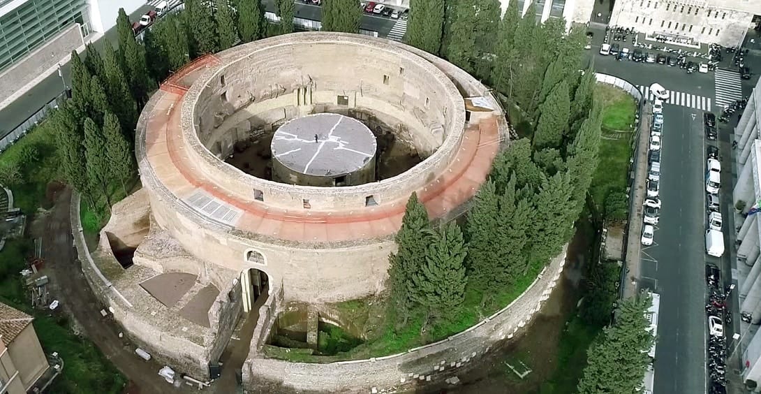 Mausoleo di Augusto: visita a un monumento tornato al suo antico ...