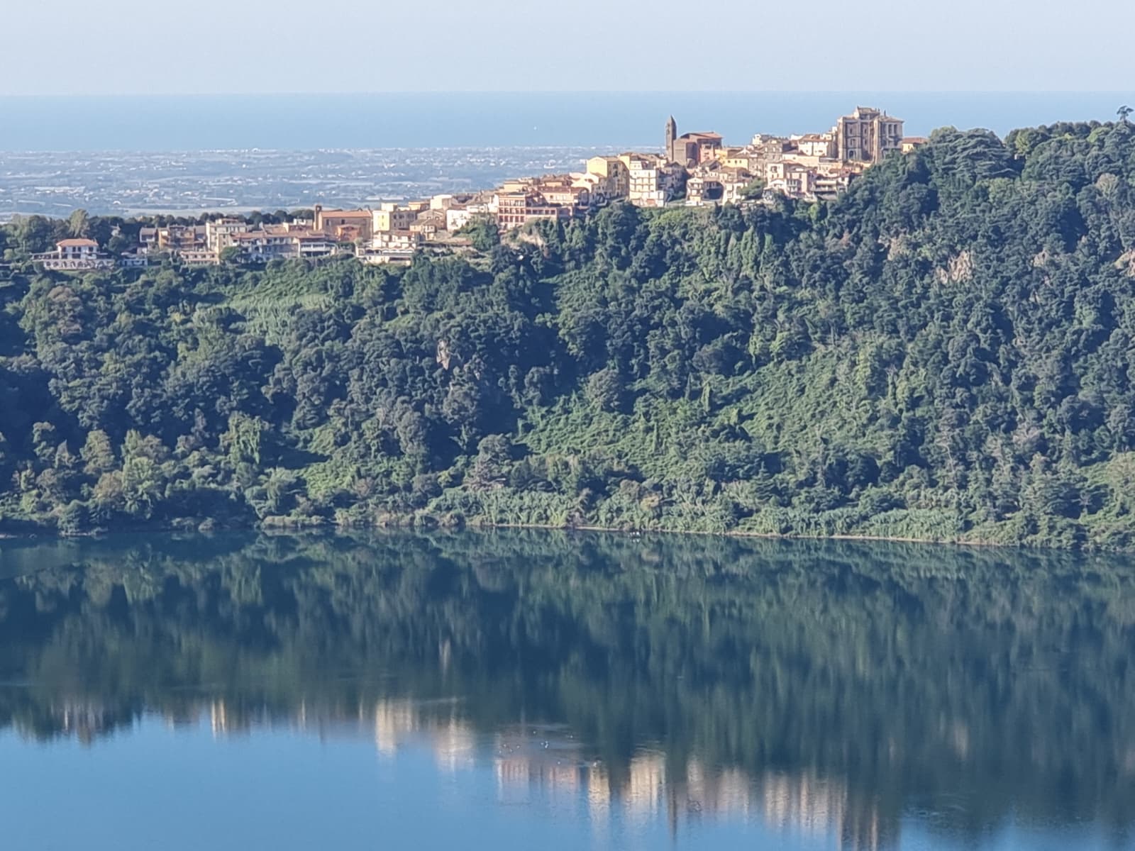 Viaggio lungo la Via Francigena nel Lazio: tre giorni tra borghi, laghi ...